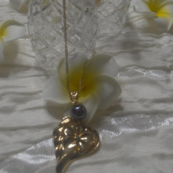 Hamilton Gold | Jewelry | Hamilton Gold Necklace Heart Shaped With ...